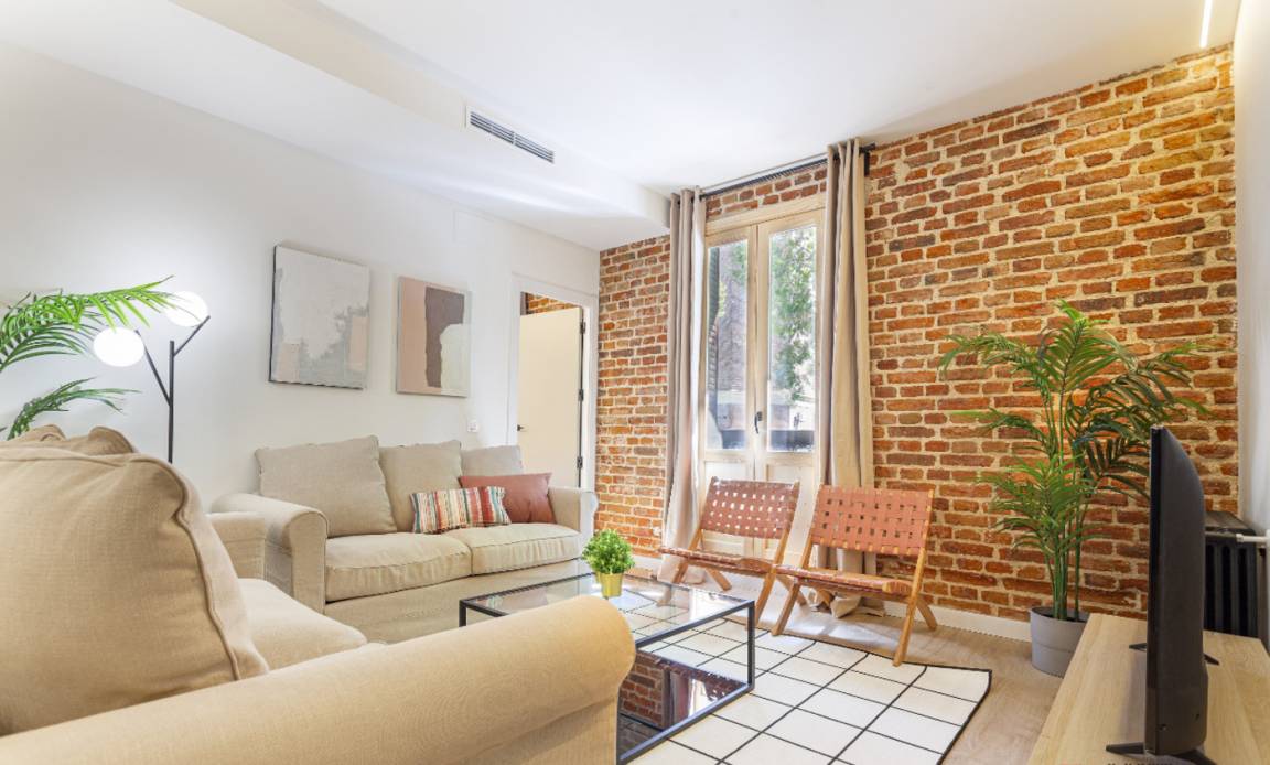 80 M² Apartamento ∙ 3 Habitaciones ∙ 8 Huéspedes - Alcobendas