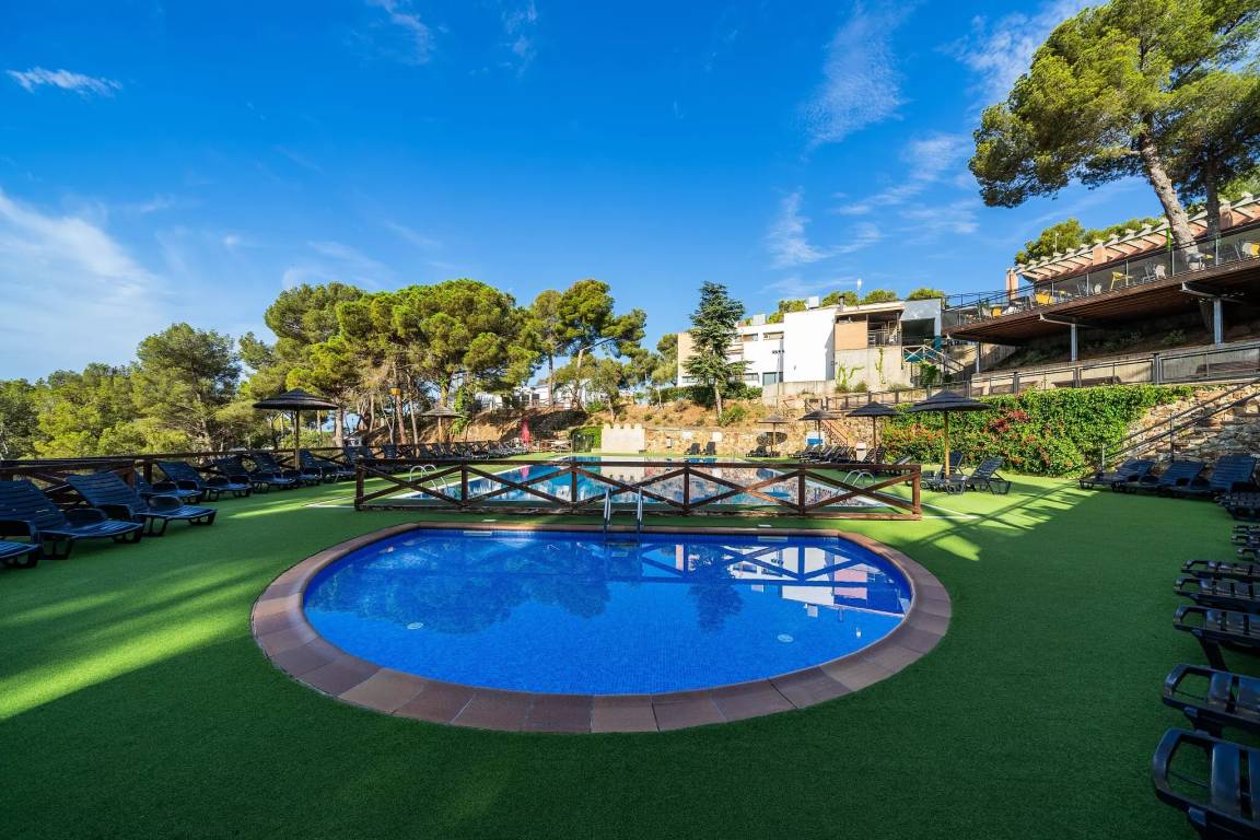30 M² Caravan ∙ 2 Bedrooms ∙ 4 Guests - Tossa de Mar