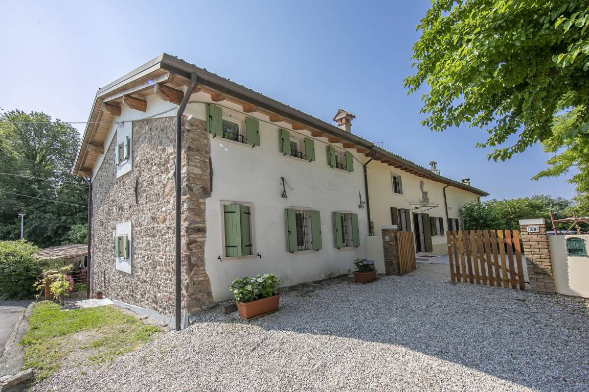156 M² Maison De Vacances ∙ 2 Chambres ∙ 6 Personnes - Garda