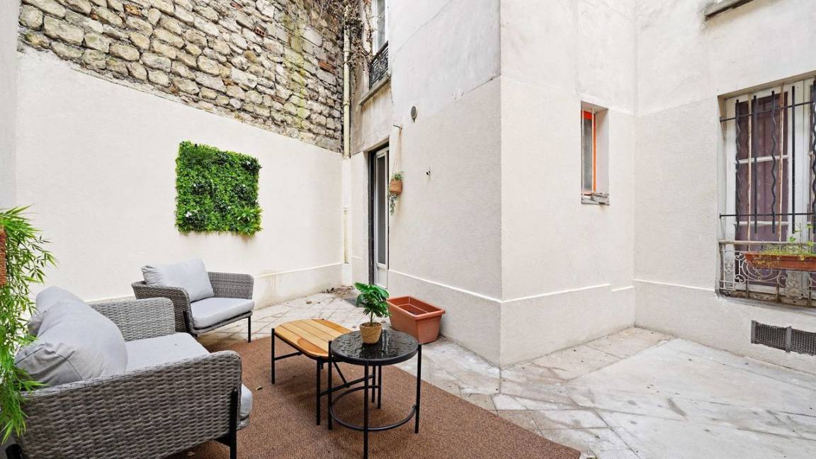 18 M² Apartment ∙ 2 Guests - Paris