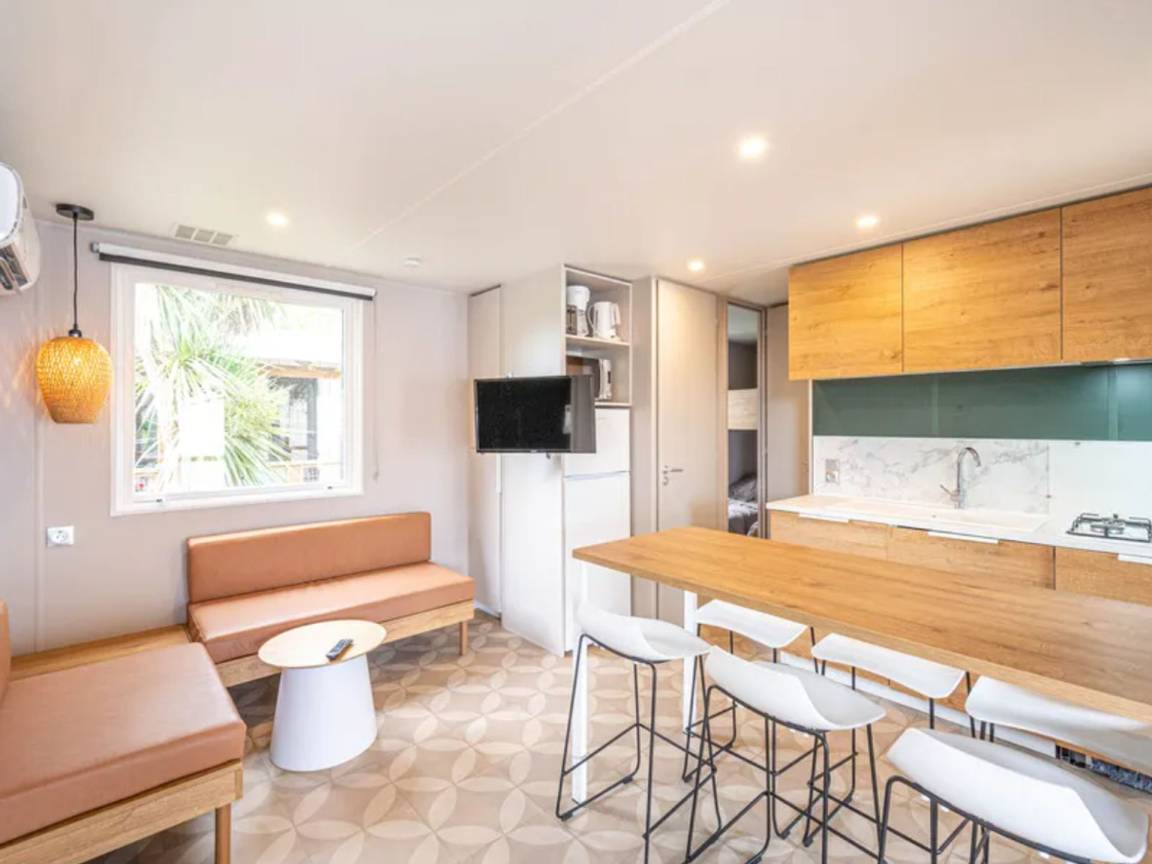 33 M² Mobilheim ∙ 3 Schlafzimmer ∙ 7 Gäste - Grospierres