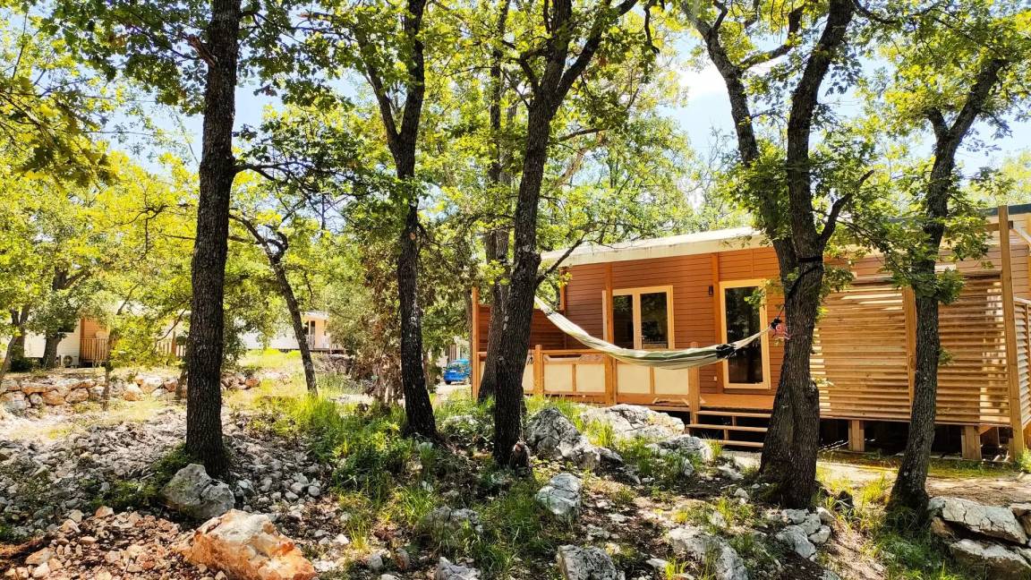 32 M² Caravan ∙ 3 Bedrooms ∙ 6 Guests - Bauduen