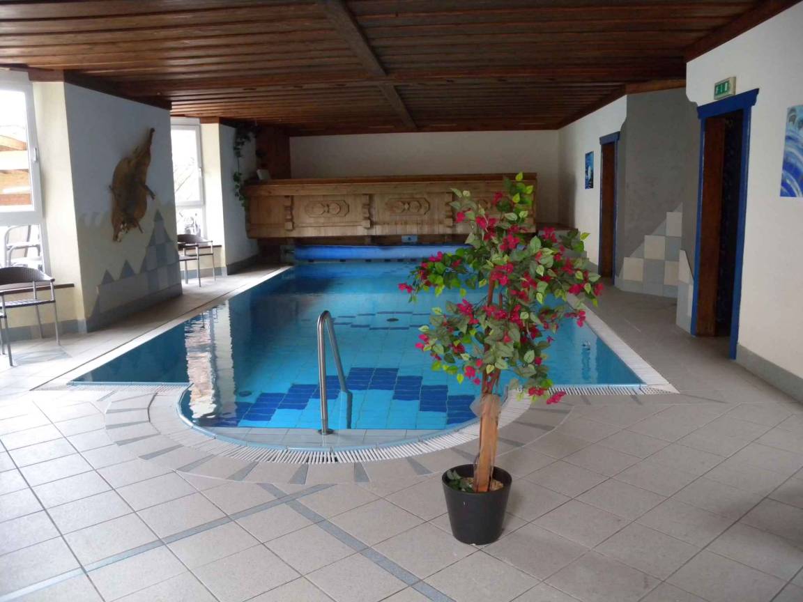 125 M² Ferienwohnung ∙ 4 Schlafzimmer ∙ 10 Gäste - Wattens