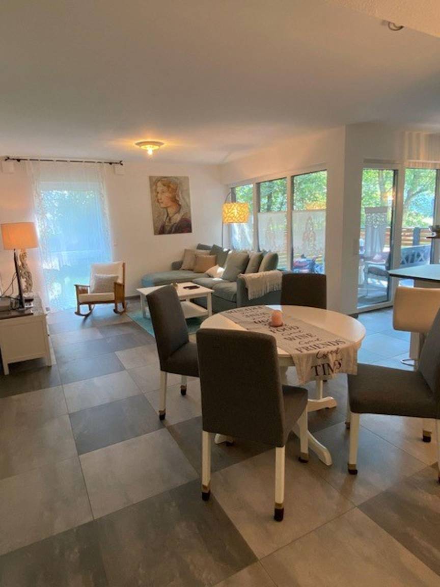 80 M² Ferienwohnung ∙ 1 Schlafzimmer ∙ 4 Gäste - Erbach
