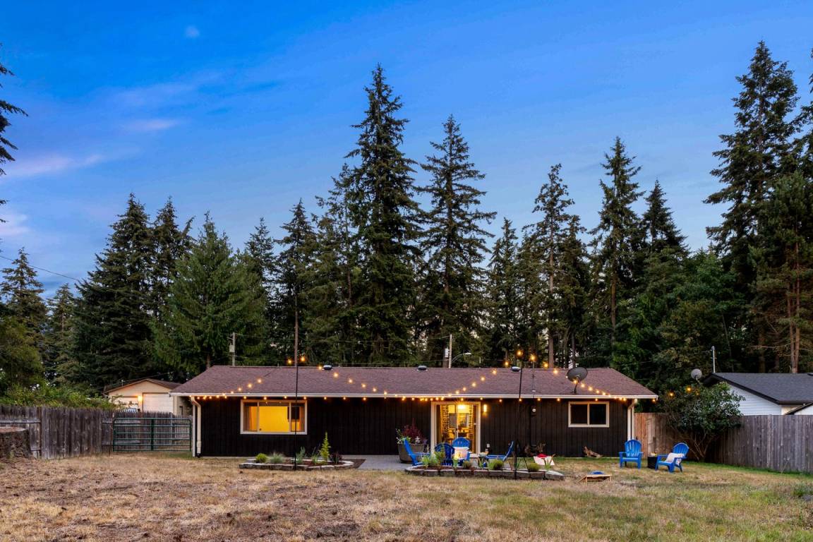 House ∙ 2 Bedrooms ∙ 5 Guests - Port Angeles, WA