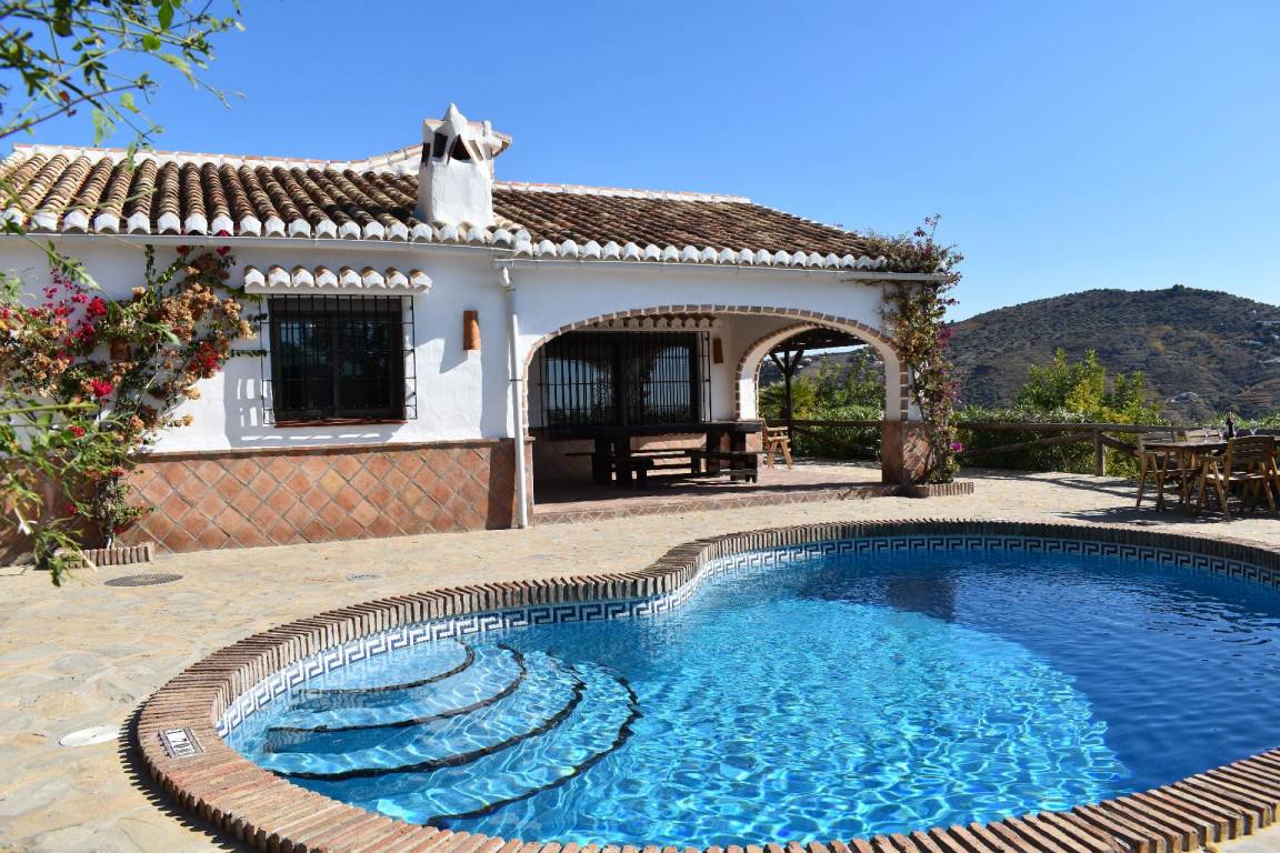 200 M² House ∙ 3 Bedrooms ∙ 6 Guests - Cómpeta