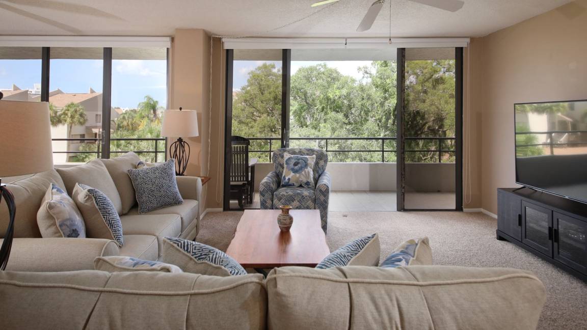 223 M² Condo ∙ 3 Bedrooms ∙ 8 Guests - Siesta Key, FL
