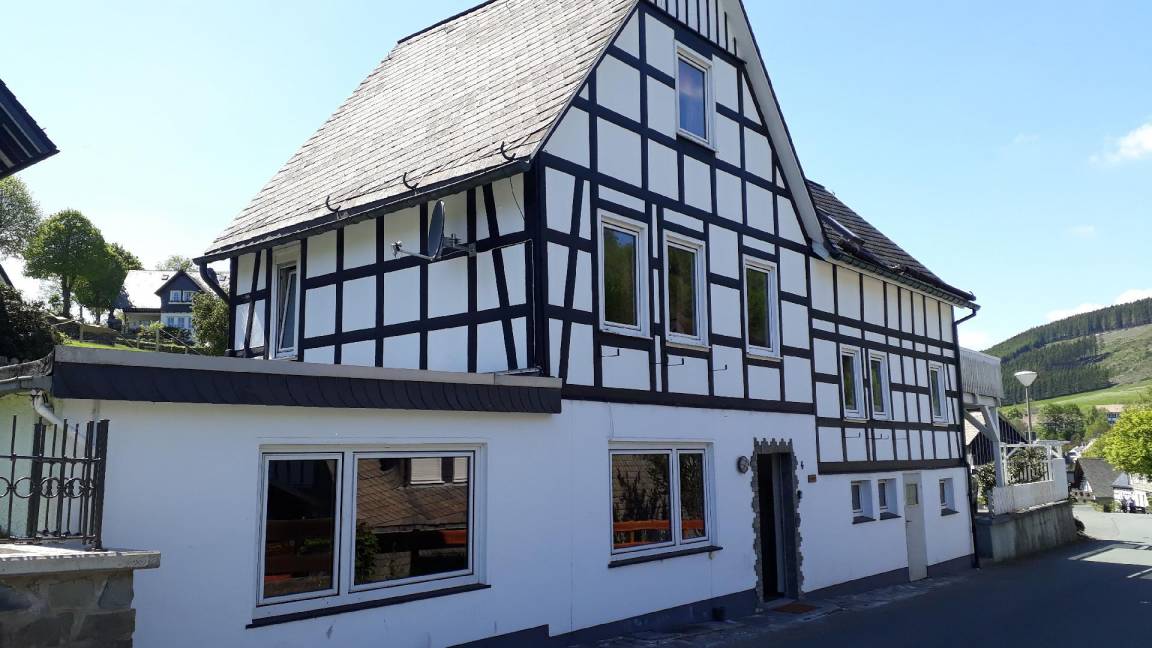170 M² Ferienhaus ∙ 5 Schlafzimmer ∙ 10 Gäste - Schmallenberg