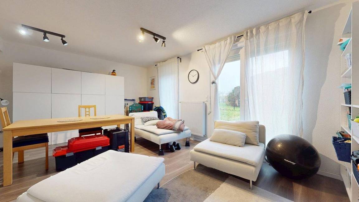 140 M² Ferienhaus ∙ 3 Schlafzimmer ∙ 3 Gäste - Metz
