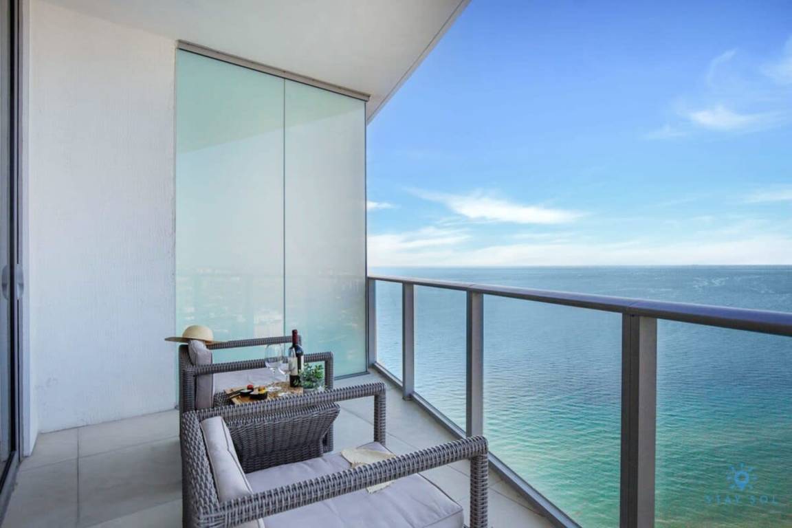 Apartamento ∙ 1 Habitación ∙ 4 Huéspedes - Hallandale Beach, FL