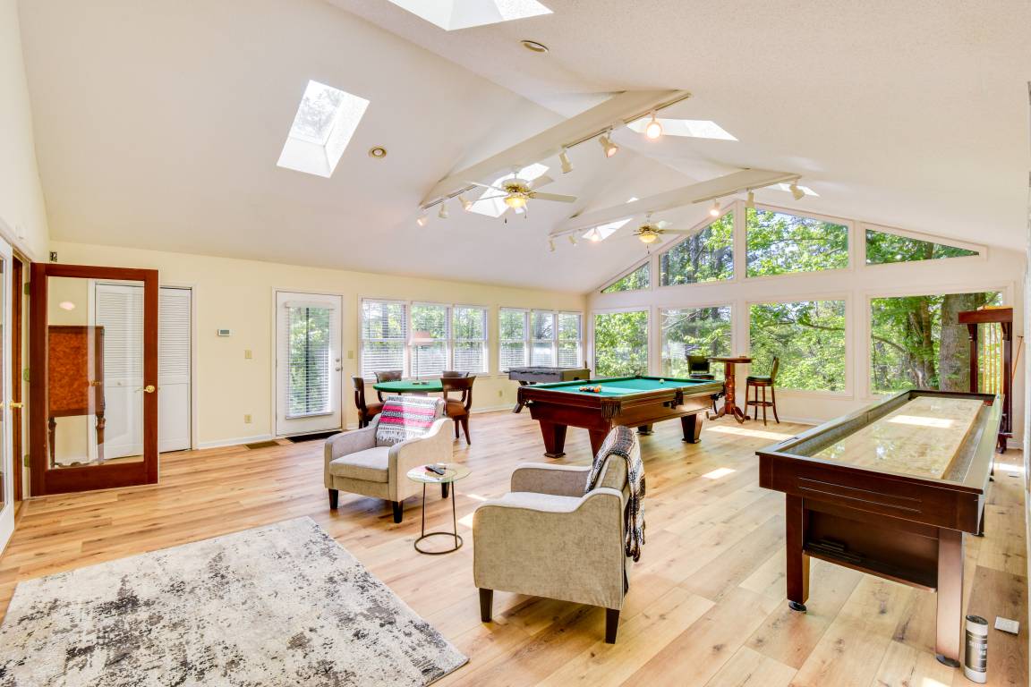 306 M² House ∙ 4 Bedrooms ∙ 8 Guests - Clayton, GA