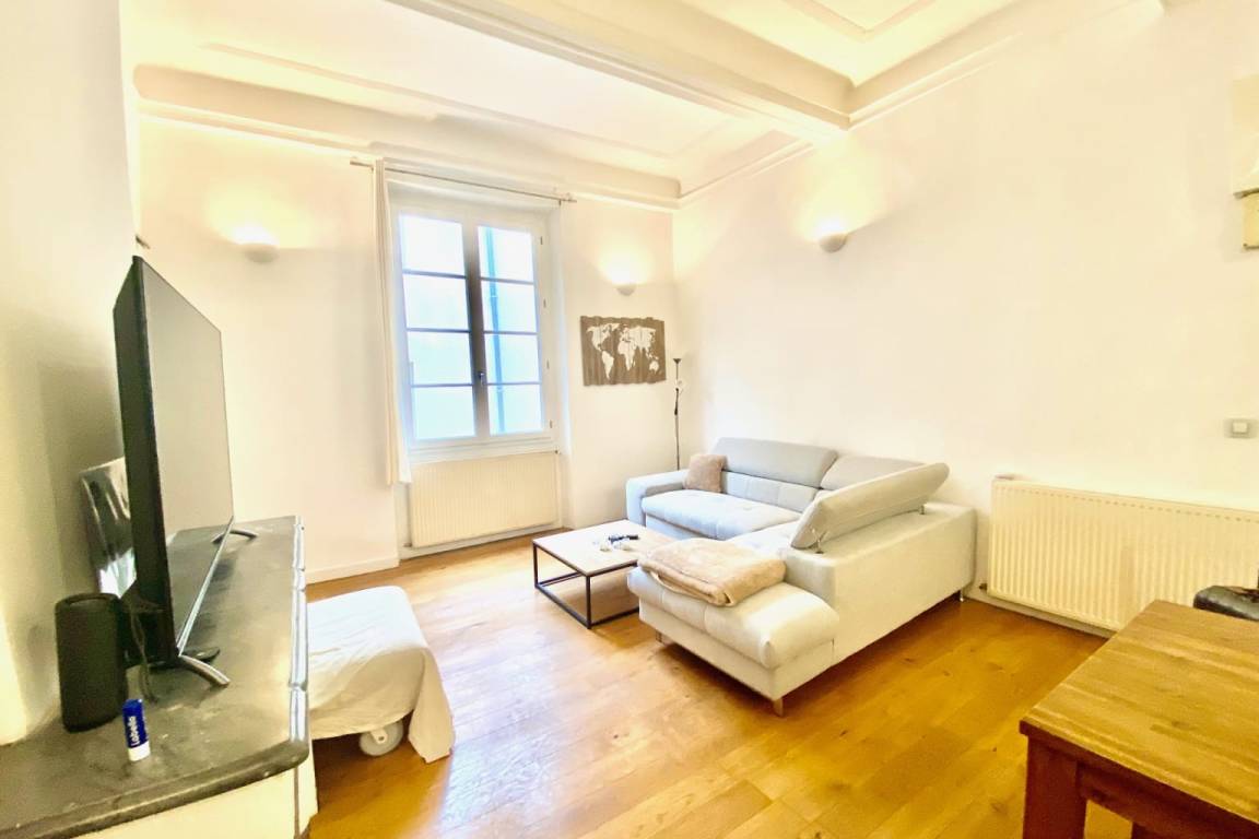 86 M² Appartement ∙ 2 Chambres ∙ 6 Personnes - La Seyne-sur-Mer