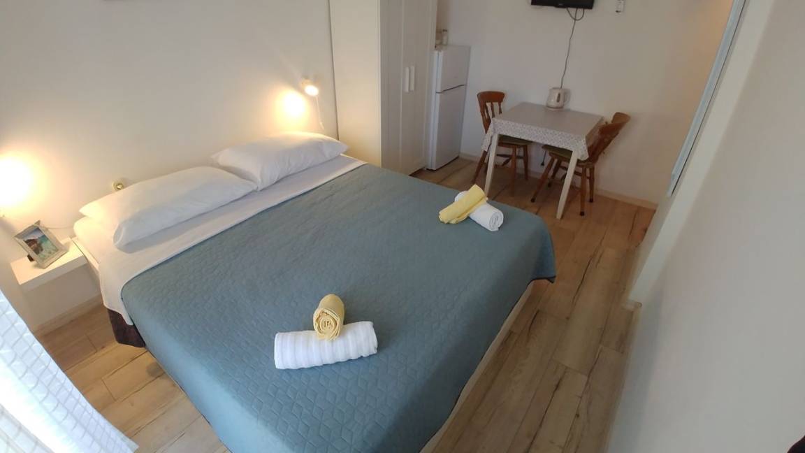 16 M² Hotel ∙ 1 Schlafzimmer ∙ 2 Gäste - Sali