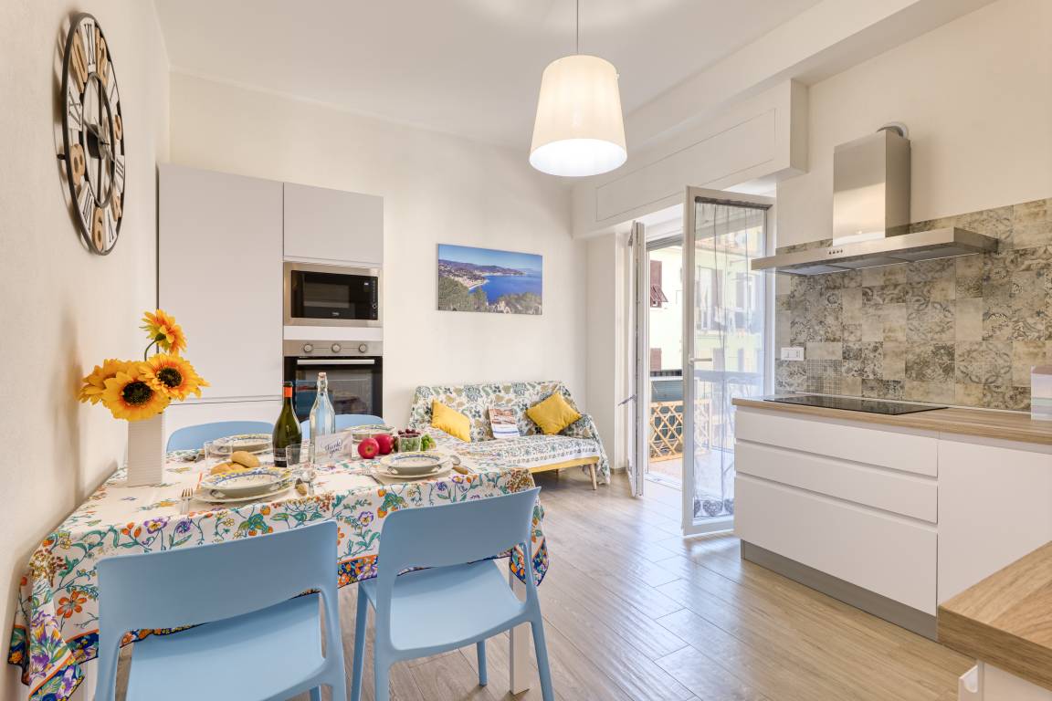 55 M² Appartamento Vacanza ∙ 2 Camere Da Letto ∙ 4 Ospiti - Noli