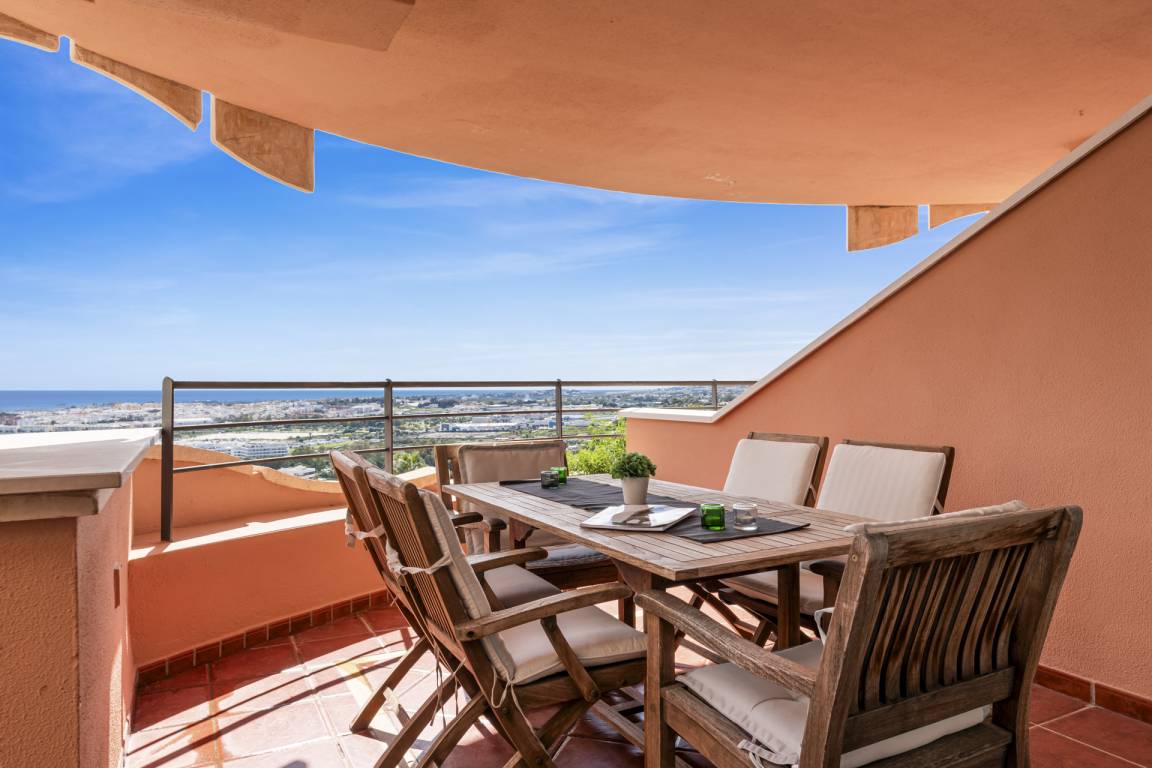 120 M² Apartamento ∙ 2 Habitaciones ∙ 4 Huéspedes - Benahavís
