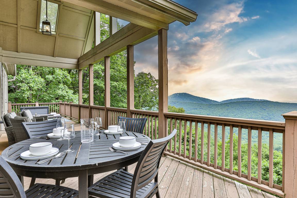 551 M² Cabin ∙ 5 Bedrooms ∙ 16 Guests - Jasper, GA