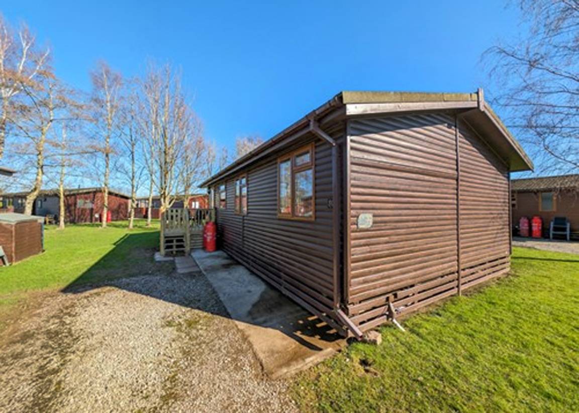 Chalet ∙ 3 Bedrooms ∙ 6 Guests - Carnforth