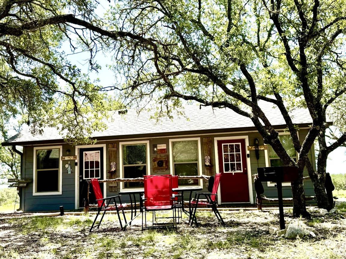 House ∙ 1 Bedroom ∙ 4 Guests - Texas