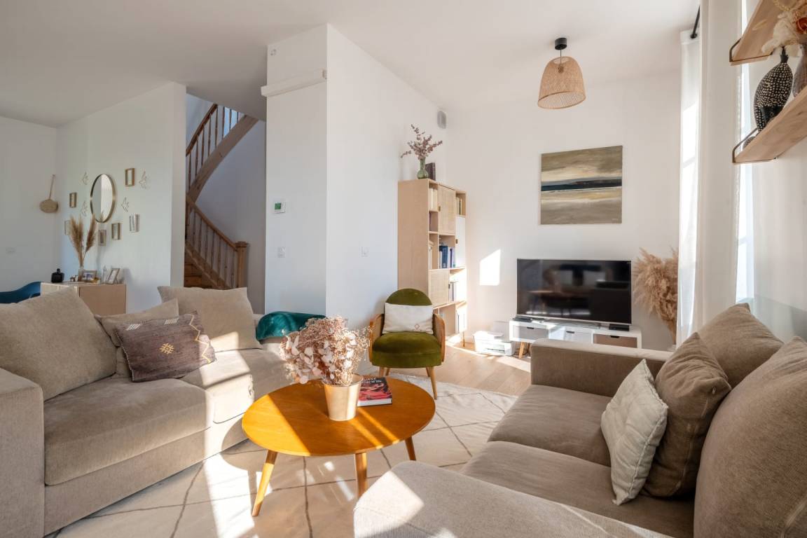 175 M² Villa ∙ 4 Bedrooms ∙ 6 Guests - Lyon