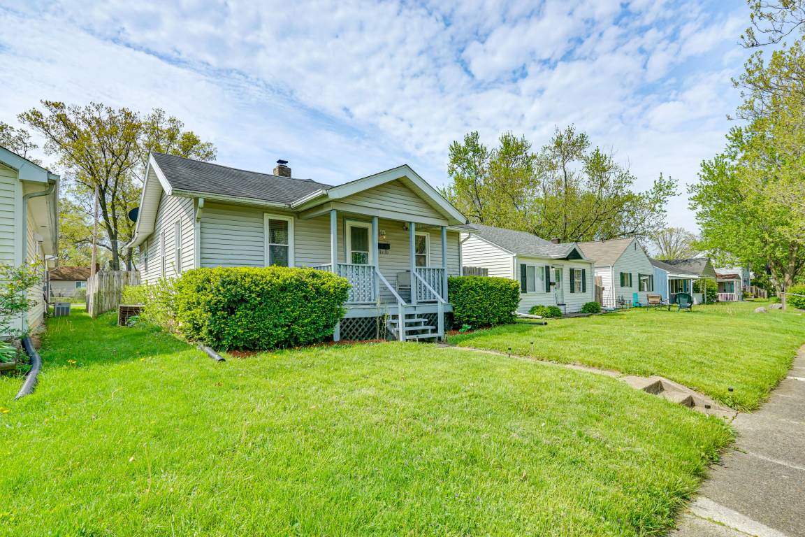 86 M² House ∙ 2 Bedrooms ∙ 6 Guests - Fort Wayne, IN