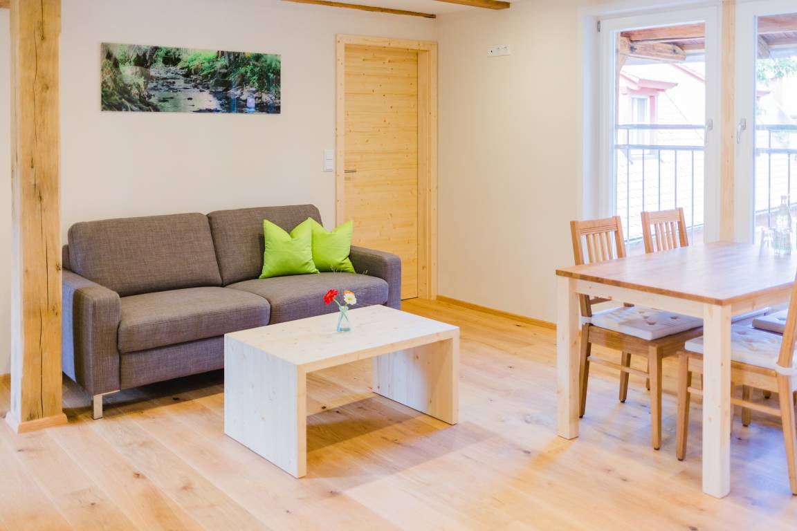55 M² Ferienwohnung ∙ 2 Schlafzimmer ∙ 4 Gäste - Creglingen
