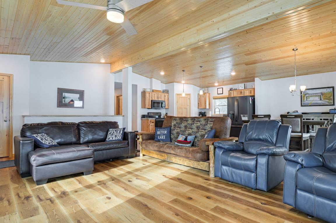 213 M² House ∙ 4 Bedrooms ∙ 14 Guests - Wisconsin