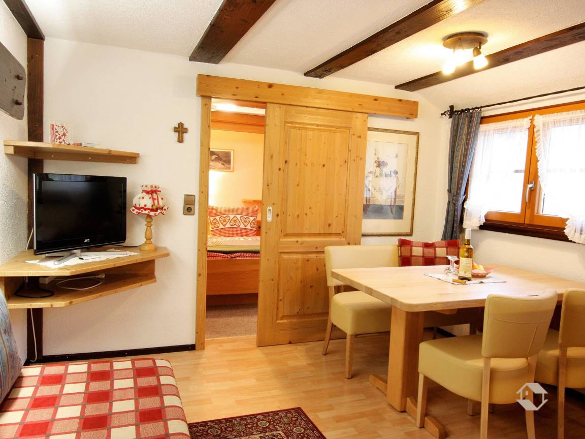 38 M² Appartement ∙ 2 Slaapkamers ∙ 4 Gasten - Kirchzarten