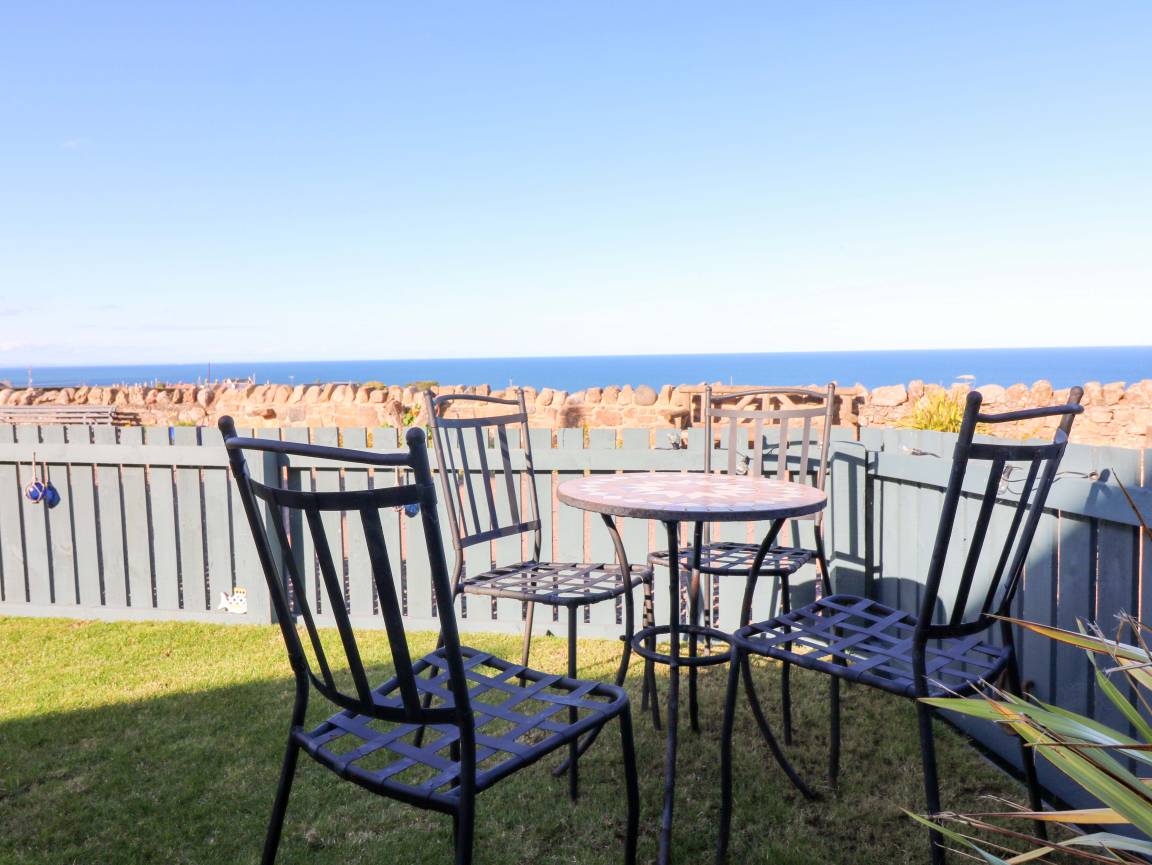 Cottage ∙ 2 Bedrooms ∙ 4 Guests - Dunbar