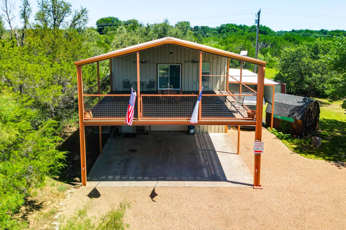 111 M² Apartment ∙ 2 Bedrooms ∙ 4 Guests - Granbury, TX