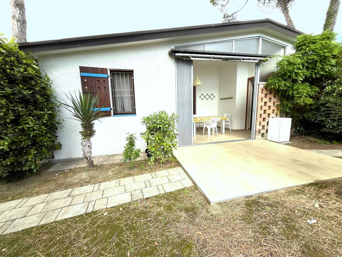 70 M² Villa ∙ 3 Bedrooms ∙ 6 Guests - Bibione Pineda