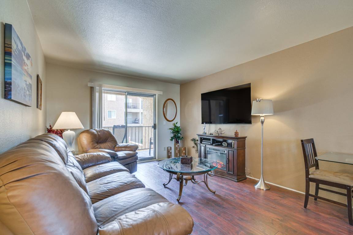 66 M² Apartamento ∙ 1 Habitación ∙ 4 Huéspedes - Lake Havasu City, AZ