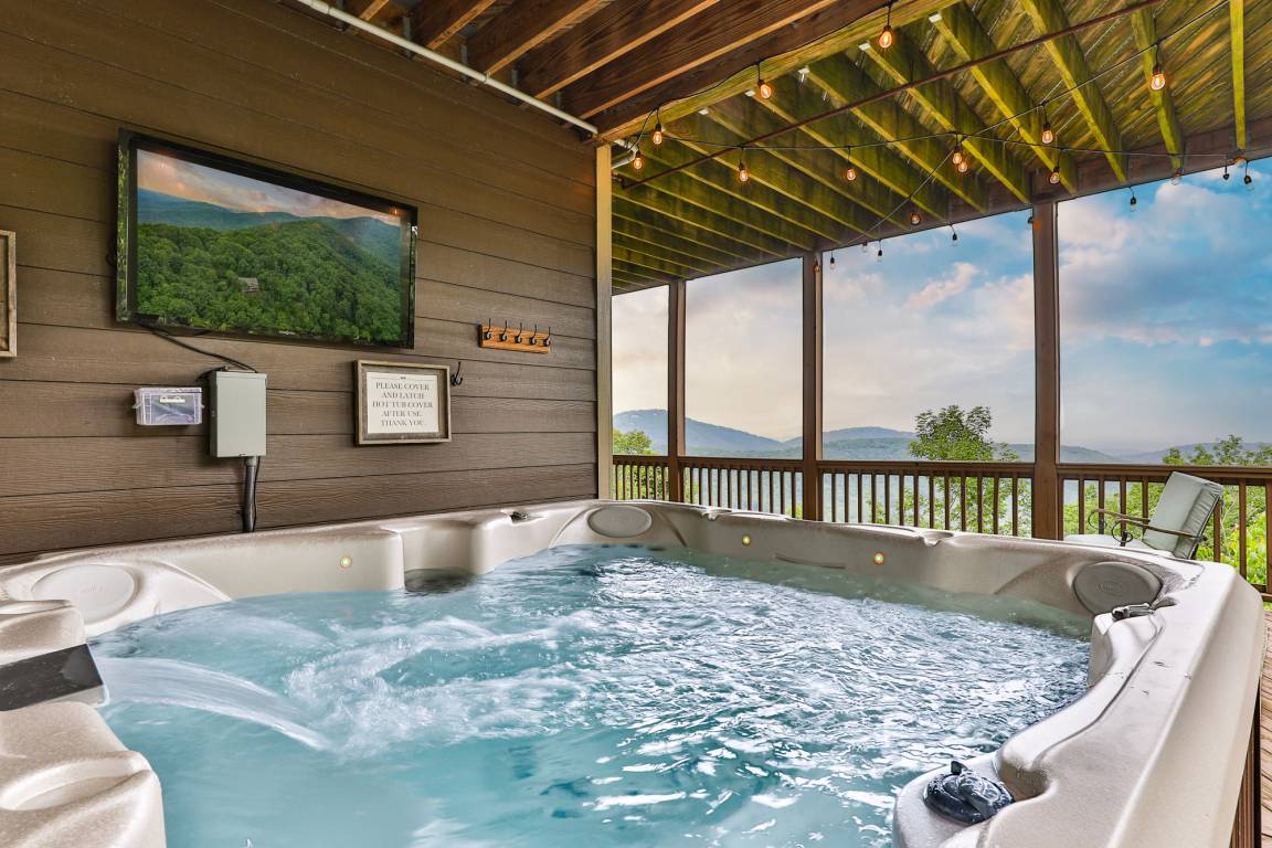 551 M² Cabin ∙ 6 Bedrooms ∙ 16 Guests - Jasper, GA