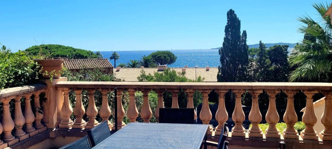 93 M² Maison De Vacances ∙ 3 Chambres ∙ 6 Personnes - Sainte-Maxime
