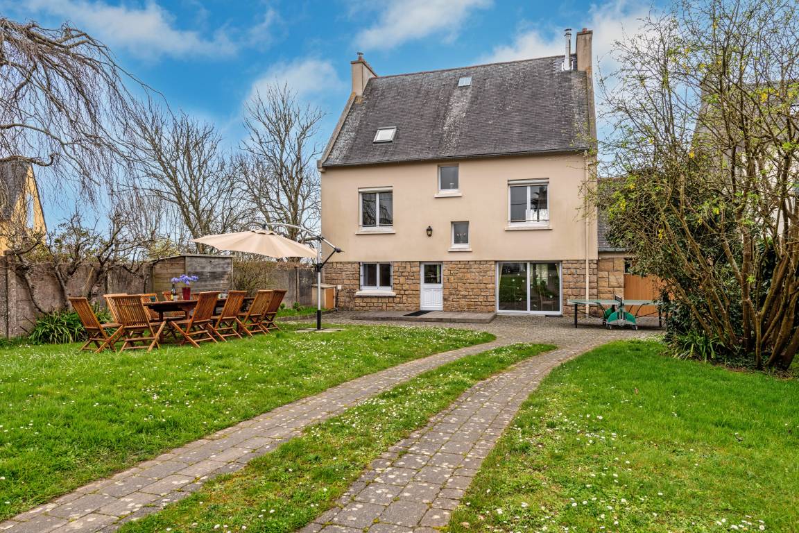 165 M² Maison De Vacances ∙ 6 Chambres ∙ 15 Personnes - Crozon