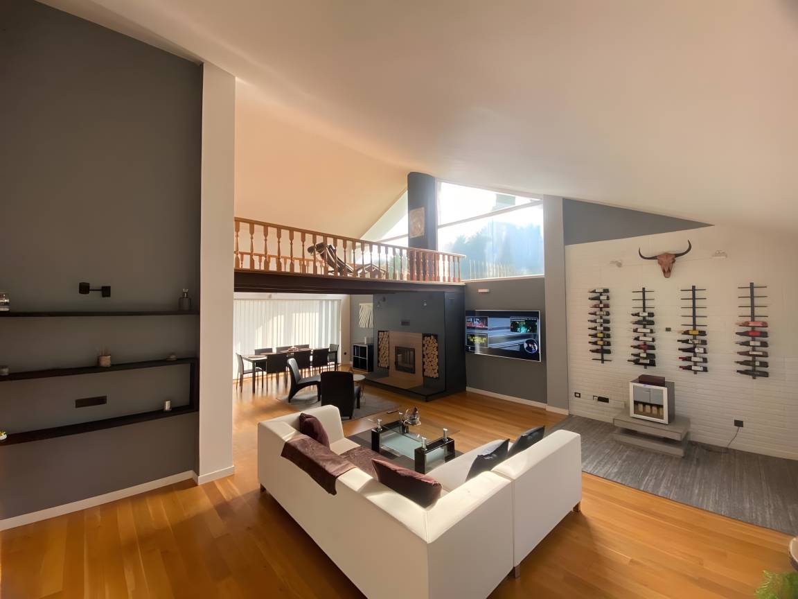 300 M² House ∙ 4 Bedrooms ∙ 8 Guests - Oviedo