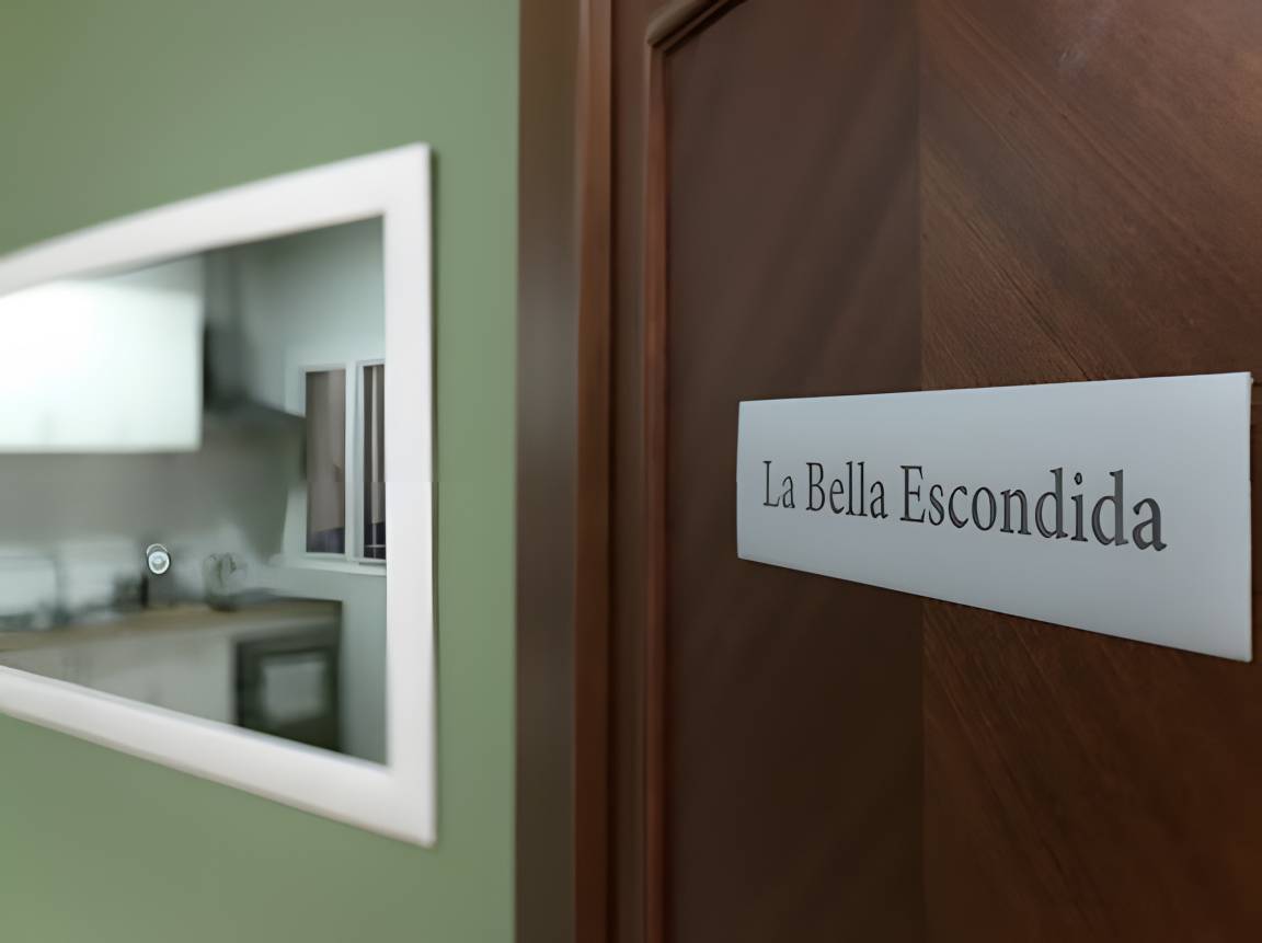 75 M² Apartamento ∙ 2 Habitaciones ∙ 6 Huéspedes - Cádiz