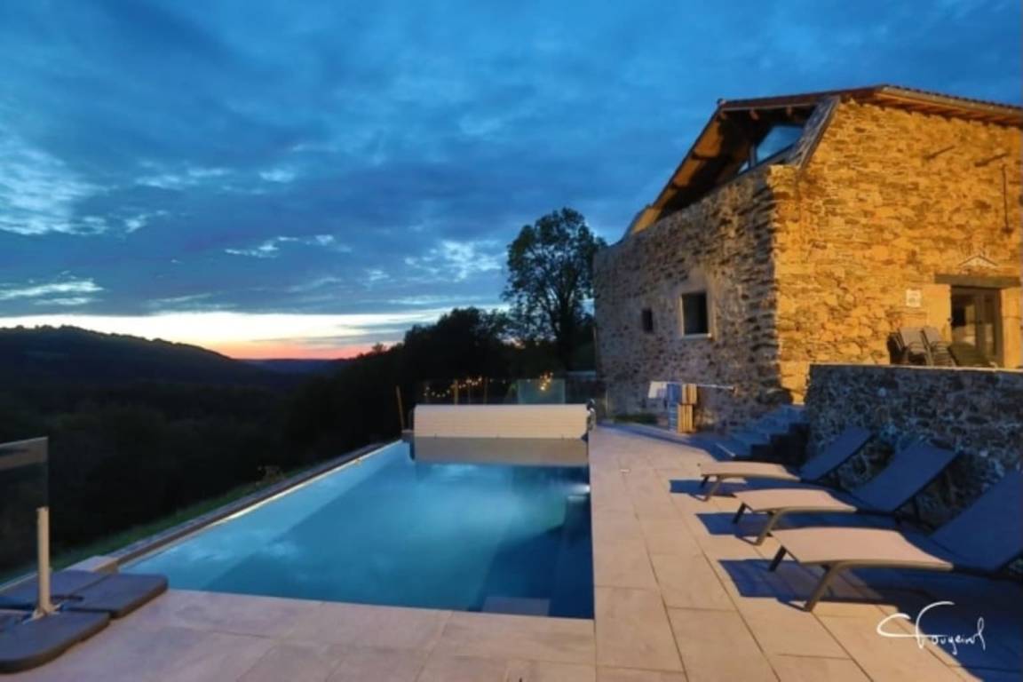 300 M² Maison De Vacances ∙ 8 Chambres ∙ 20 Personnes - Lac du Tolerme