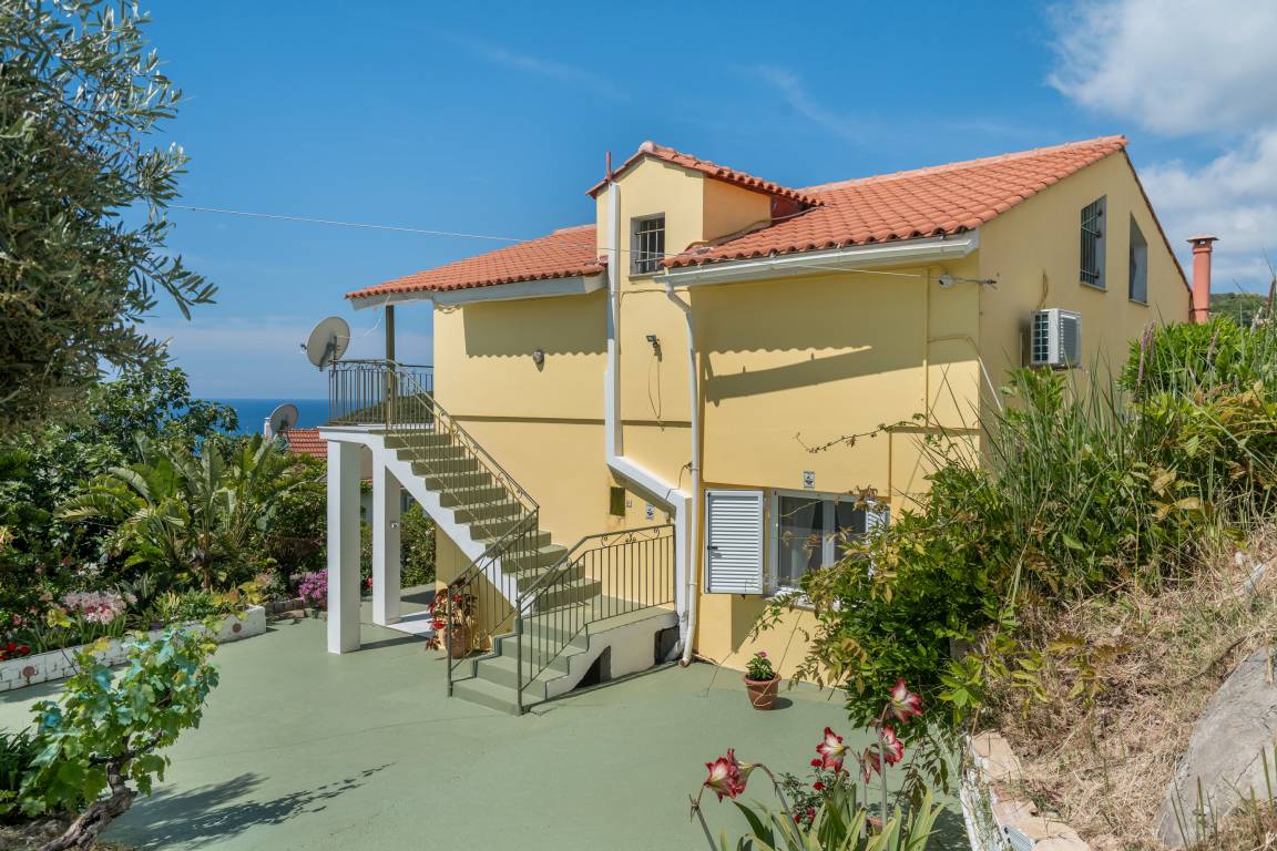 78 M² Ferienhaus ∙ 2 Schlafzimmer ∙ 3 Gäste - Katelios