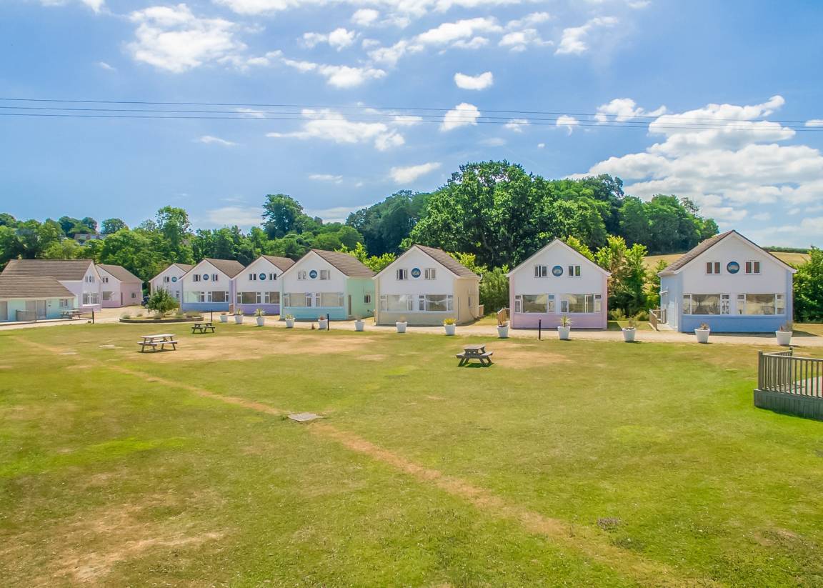 Cottage ∙ 4 Bedrooms ∙ 8 Guests - Bembridge
