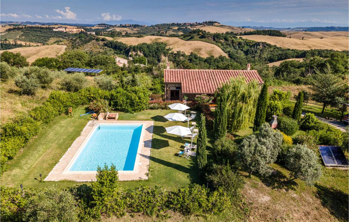 180 M² House ∙ 4 Bedrooms ∙ 6 Guests - Volterra