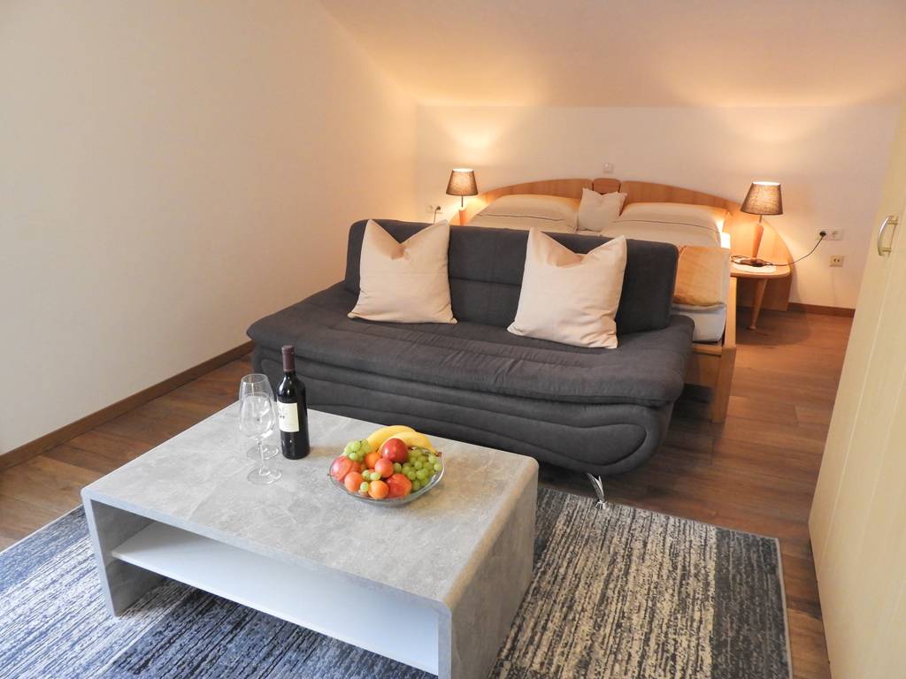 30 M² Ferienwohnung ∙ 1 Schlafzimmer ∙ 2 Gäste - Bad Birnbach