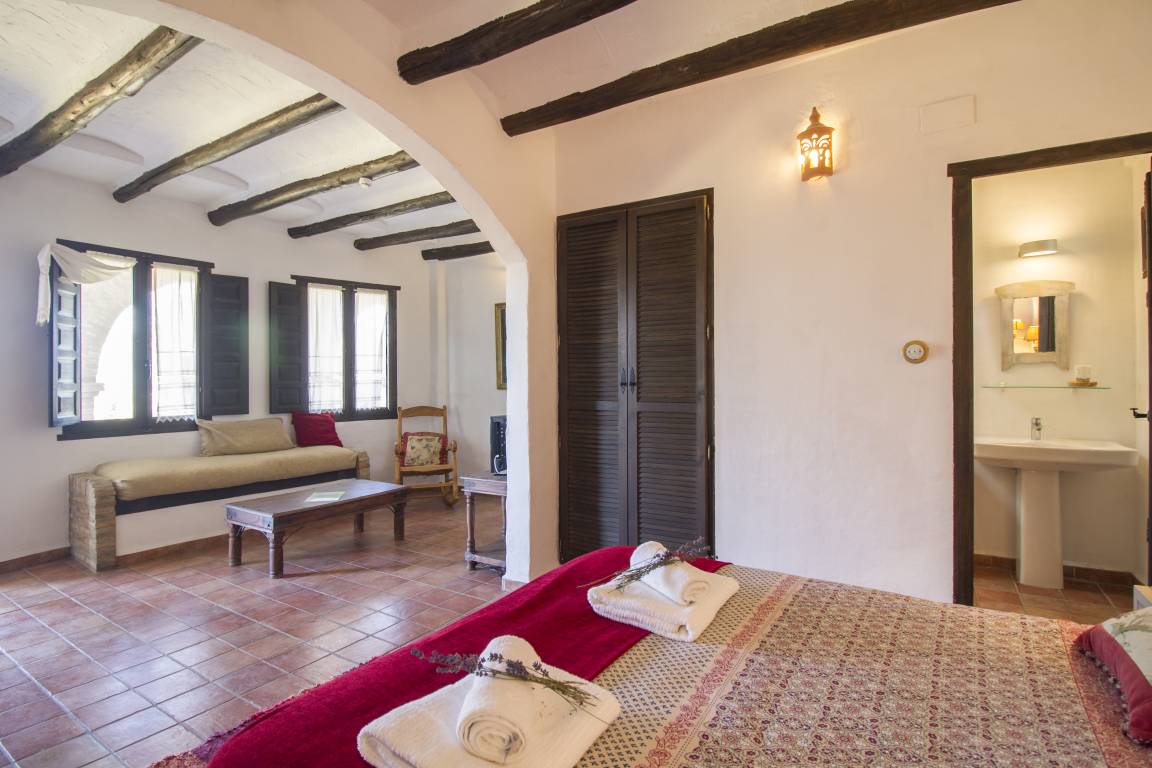 30 M² Hotel ∙ 1 Bedroom ∙ 4 Guests - Lanjarón