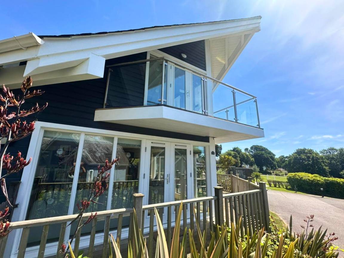 Cottage ∙ 4 Bedrooms ∙ 7 Guests - St Austell