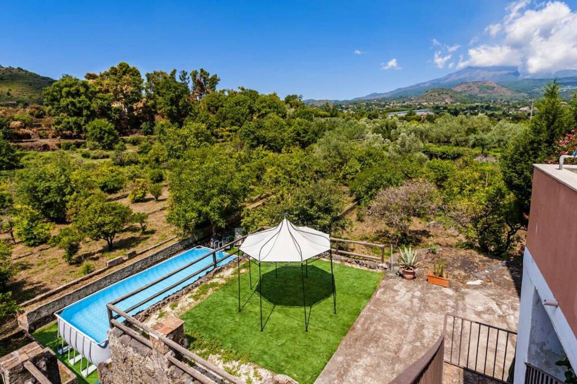 Villa ∙ 4 Bedrooms ∙ 10 Guests - Acireale