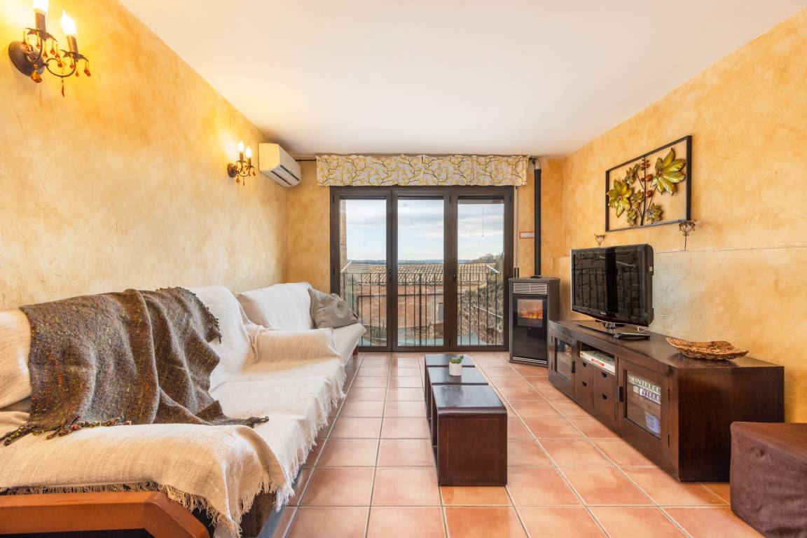 240 M² Casa ∙ 4 Habitaciones ∙ 9 Huéspedes - Castillo de les Sitges