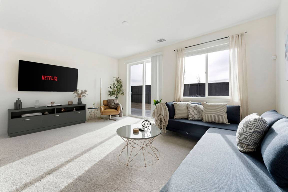 House ∙ 4 Bedrooms ∙ 8 Guests - Sparks, NV