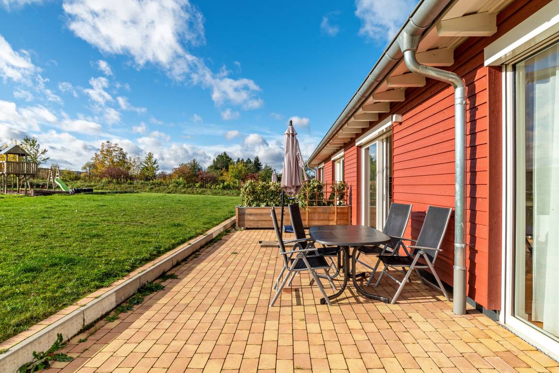 64 M² Ferienwohnung ∙ 1 Schlafzimmer ∙ 4 Gäste - Straubenhardt