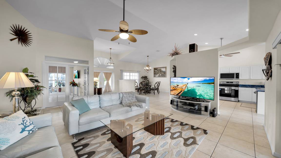 189 M² Villa ∙ 3 Schlafzimmer ∙ 6 Gäste - Cape Coral, FL