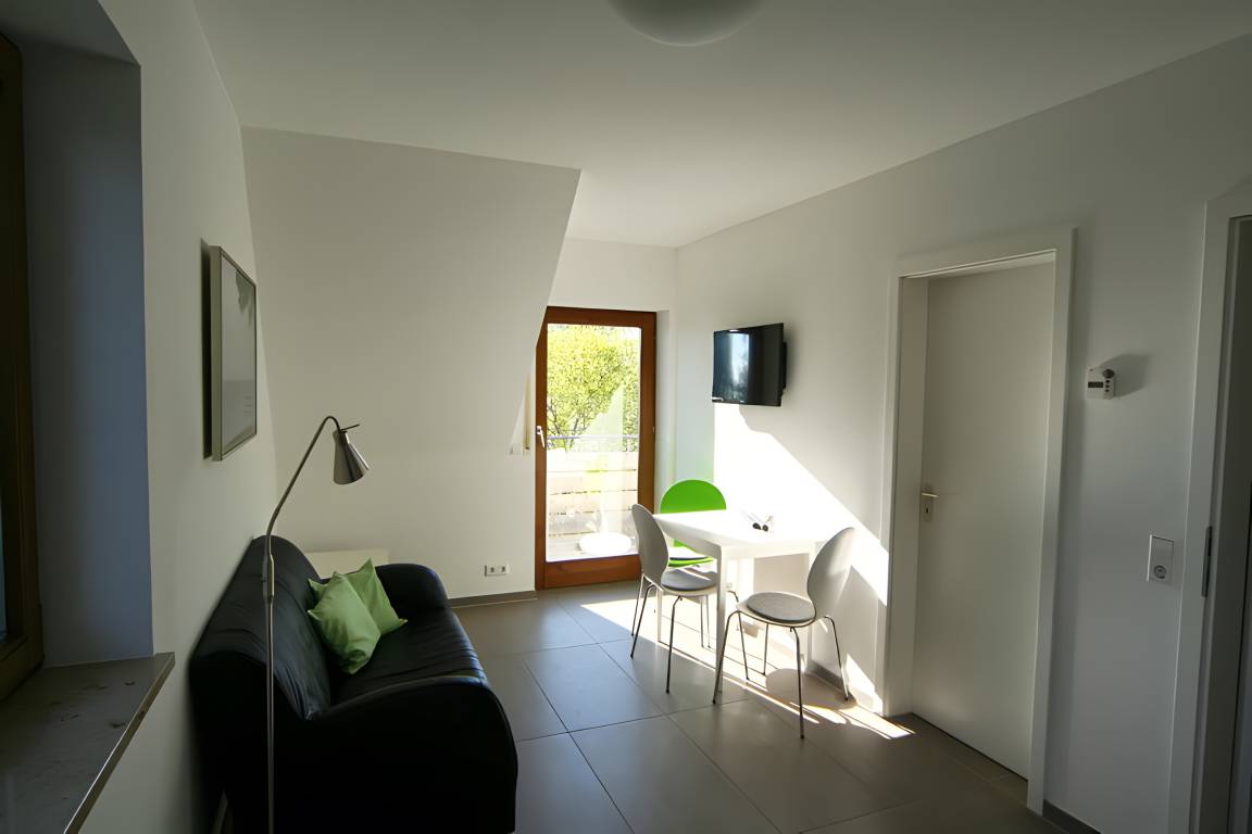 35 M² Ferienwohnung ∙ 1 Schlafzimmer ∙ 2 Gäste - Gaienhofen