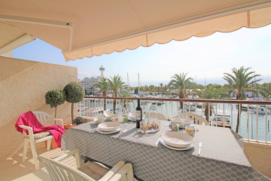 58 M² Apartamento ∙ 2 Habitaciones ∙ 5 Huéspedes - Ampuriabrava